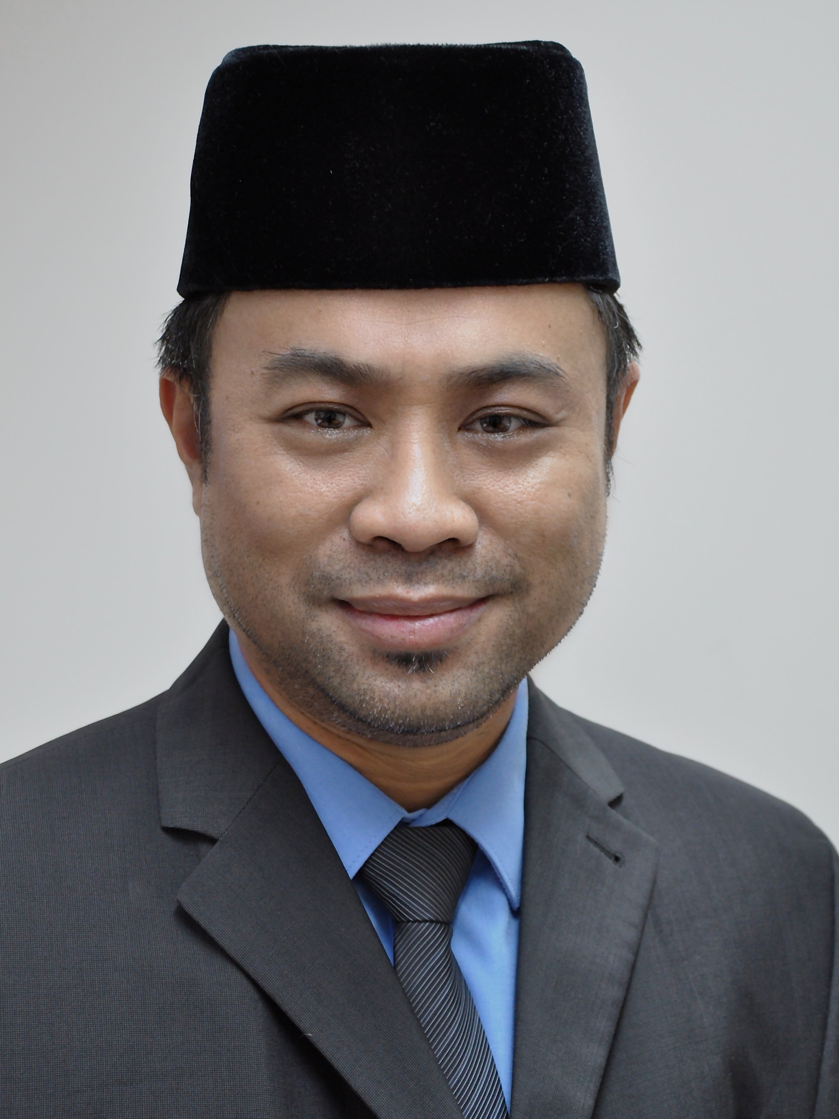 People | Universiti Teknologi Brunei